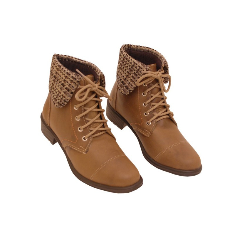 Botinha feminina de couro REF: 200